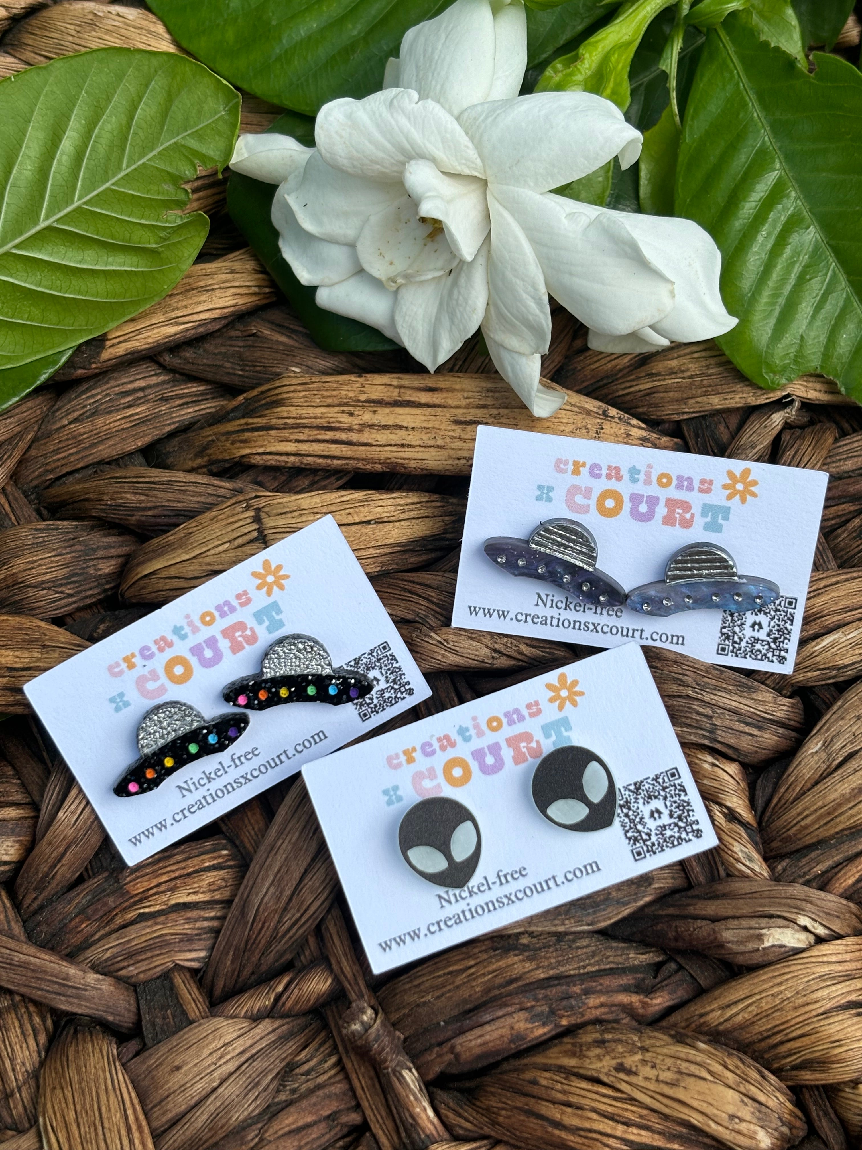 UFO + Alíen Studs – Creations x Court