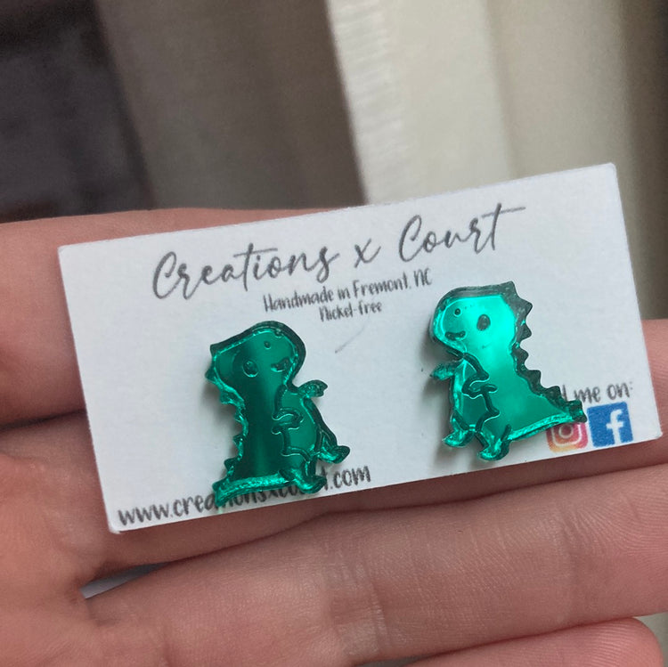 Tiny Diny Studs – Creations x Court